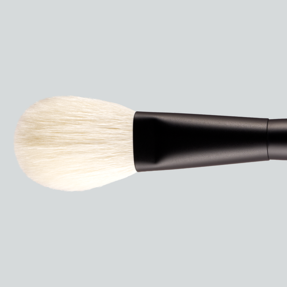 HIRO 02 Cheek Brush – HOUSE OF FINE BRUSHES LLP
